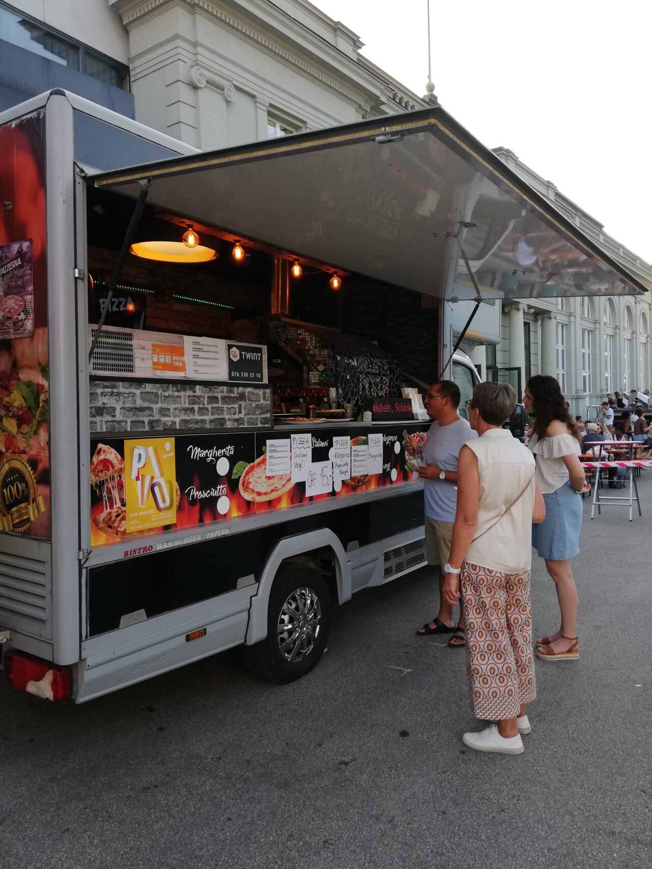 Über uns - holzofen-pizza-mobil.ch